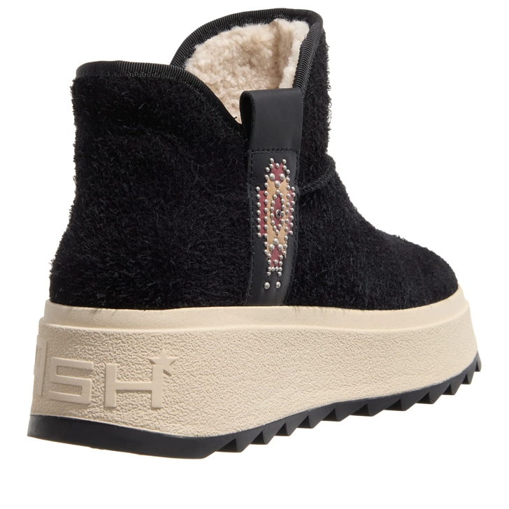 Black mask boots store