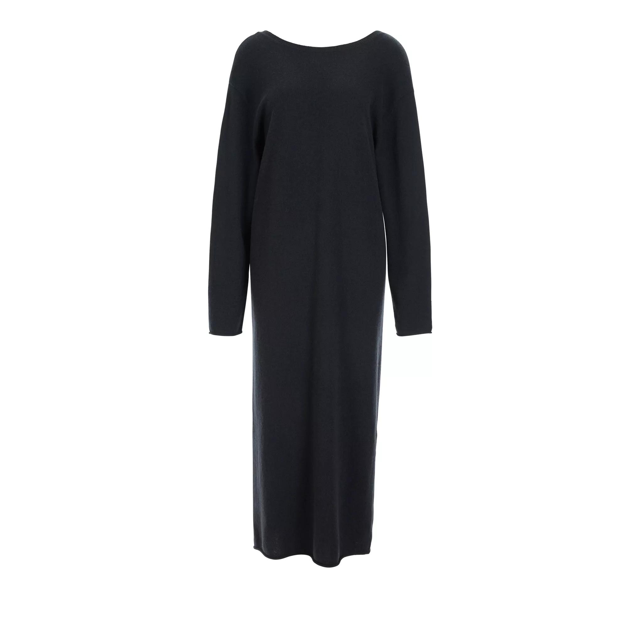 Lisa Yang Tarin Kleid IN Ink