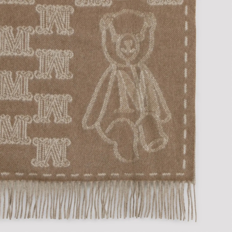 Max Mara Wsteddycamel Logo Teddy Scarf Neutrals | Lichtgewicht Sjaal